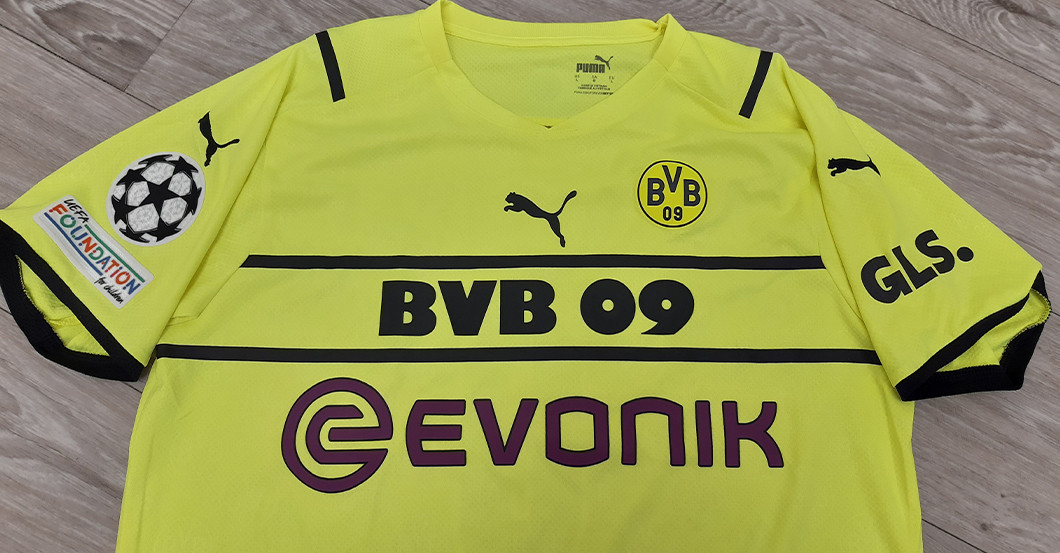 BVB Highlight: Haaland Shirt in New Cup Design with Team Signatures
