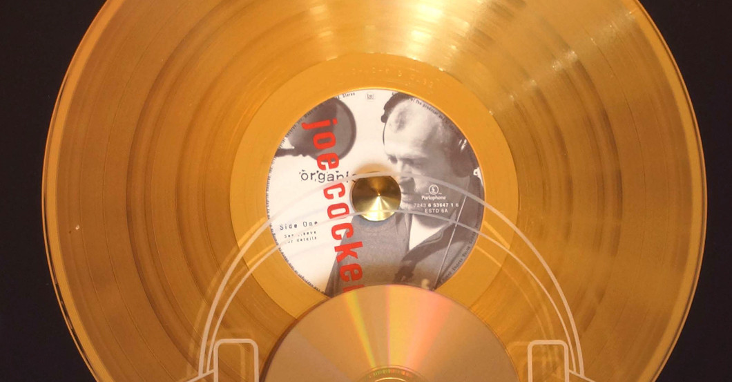 Goldene Schallplatte von Joe Cocker für sein Album „Organic“